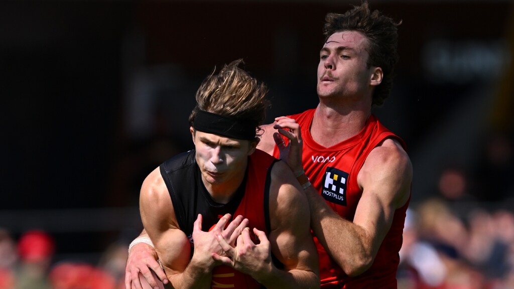 Sticky hands fuel Bombers’ early blitz