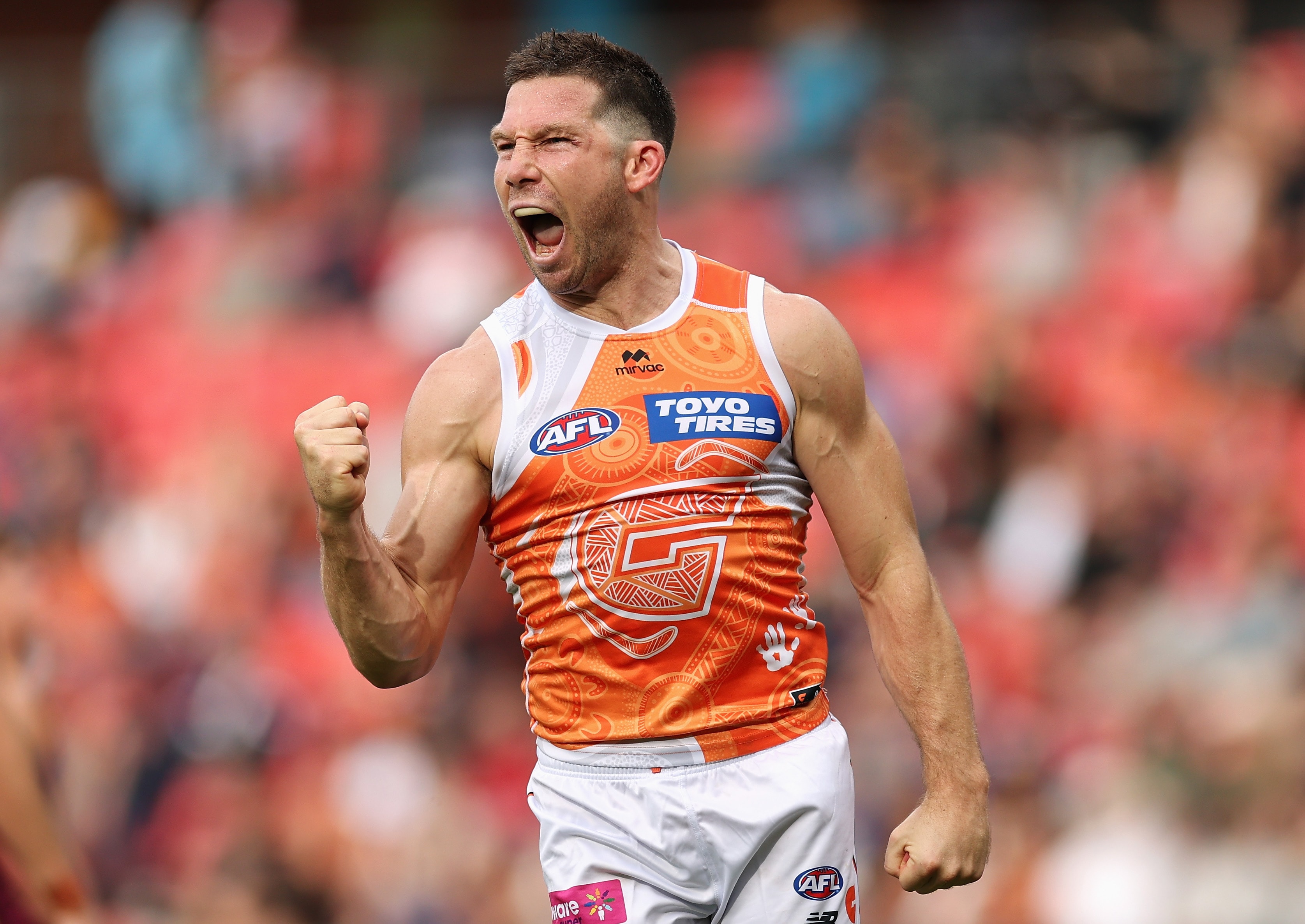 Broken foot fails to sideline skipper amid Giants' injury crisis