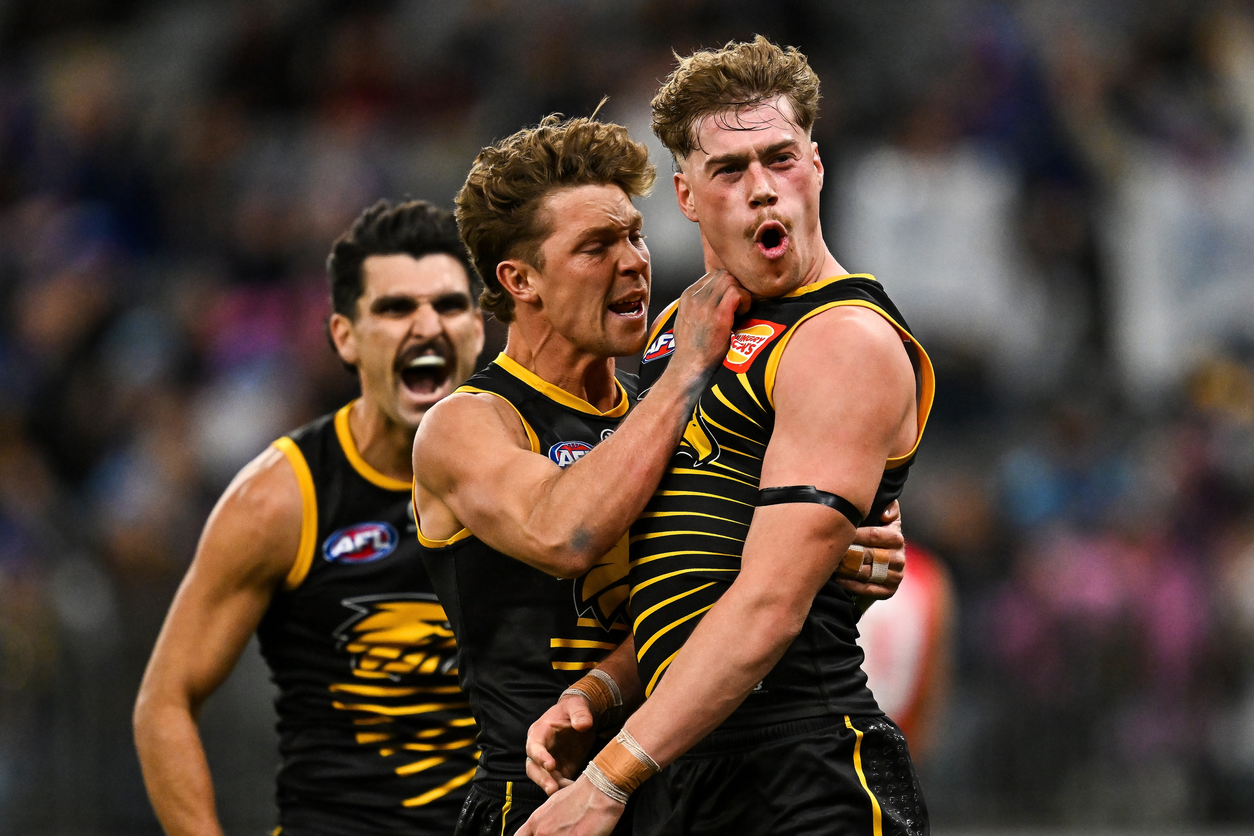 Eagles cruise past struggling Bombers for fourth win
