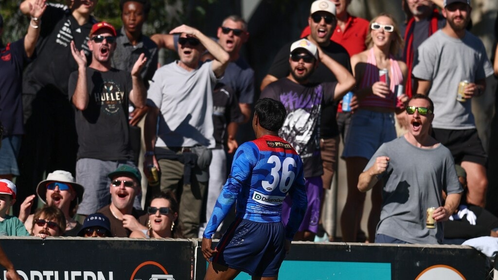Is this the Goal of the Year? Pickett's pocket magic rocks Alice Springs
