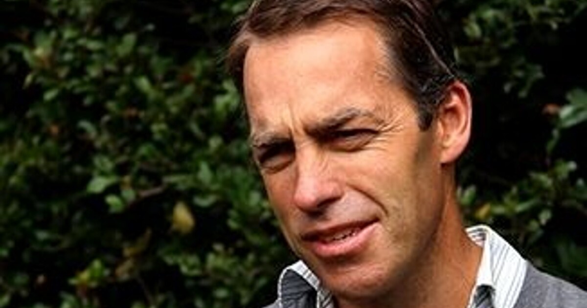 Clarko 'getting stronger' but no timetable for return