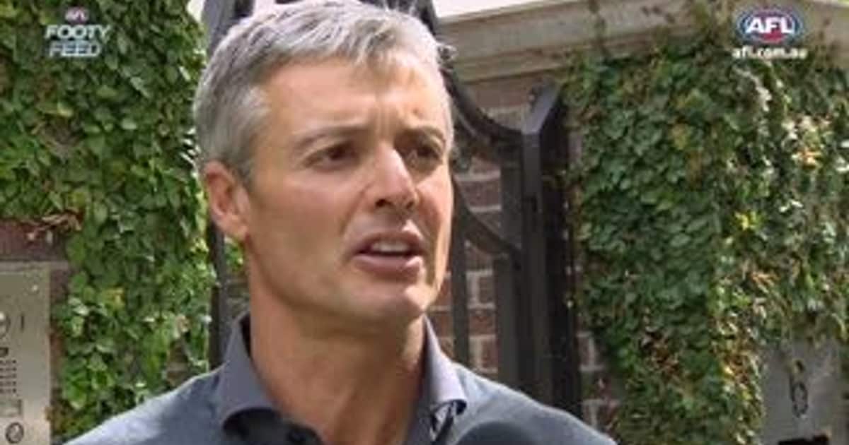 Hawthorn president Andrew Newbold quits