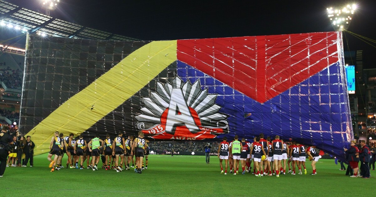 AFL fines Pies $5K for round four late change