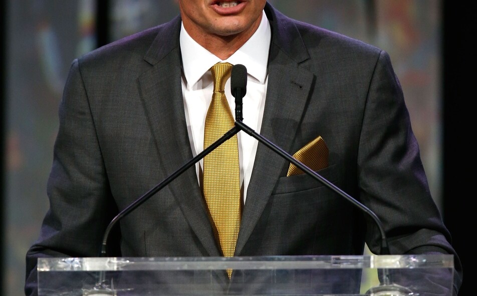 AFL governing body adds two new commissioners