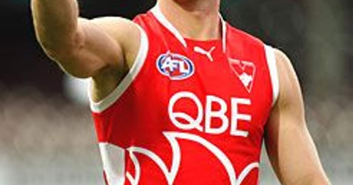 Ryan O'Keefe to remain a Swan