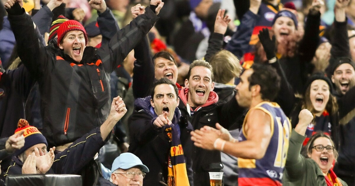 How the fans saw it: Thursday night footy returns to Adelaide