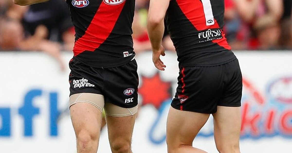 Hawks move to tie down free agent Breust