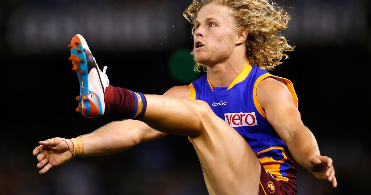 Lion Rich closes in on return