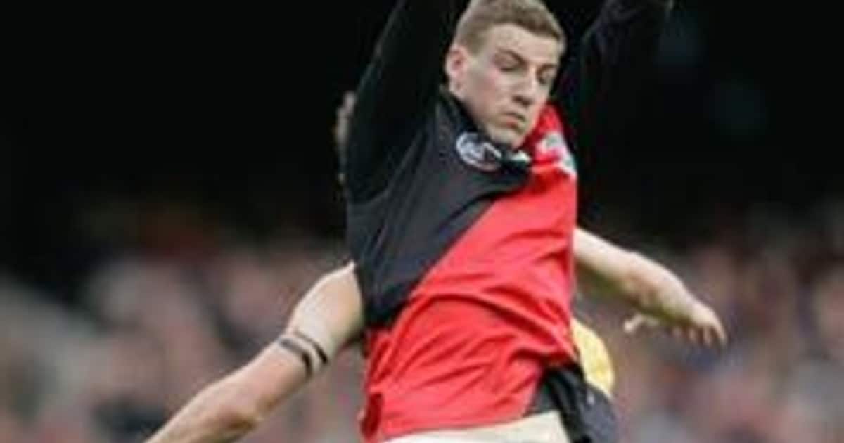 Laycock heads returning Dons