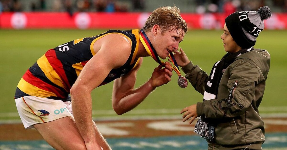 Crows keen to sign hot defender as Vic clubs put out the feelers