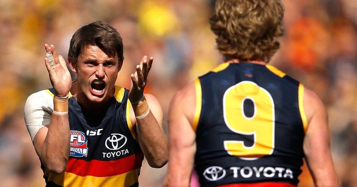 Chase flags, not money, says key Crow