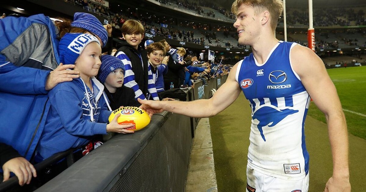 Latest on Cogs, Kelly and Walla, plus which Vic club should look at JJ?