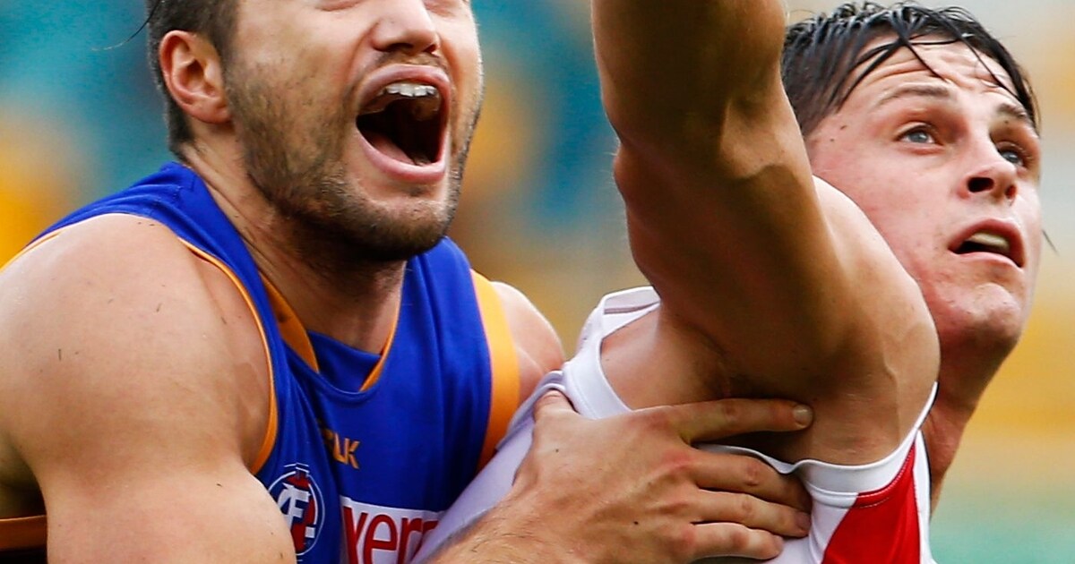 'Filthy' Leppitsch questions stretcher rule