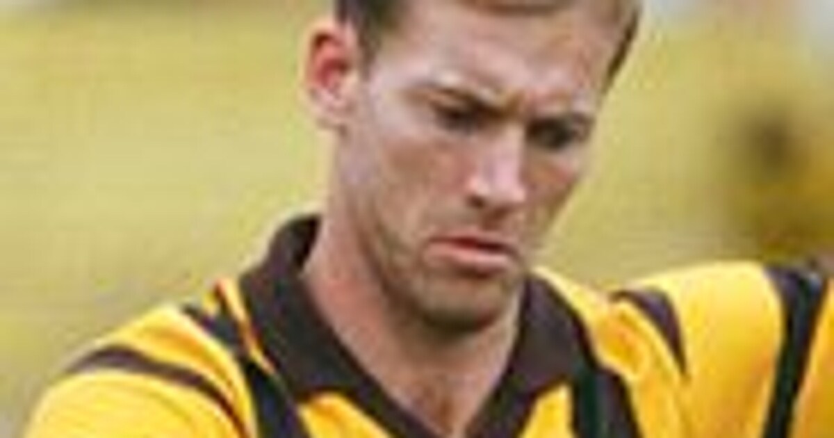 Pies call in expert Nathan Chapman for kickstart in front of goal