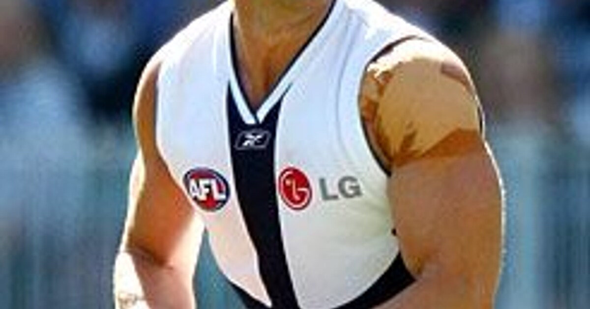 Harvey's bombshell for Lloyd, Lucas