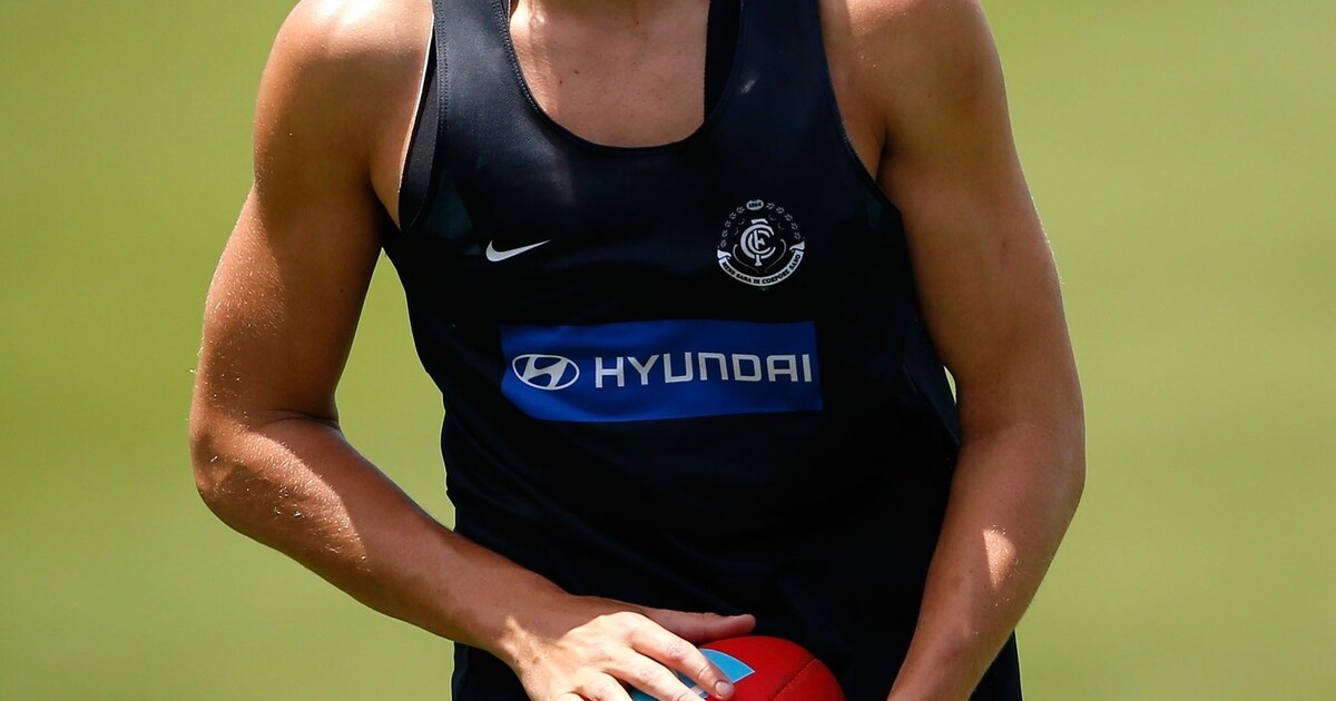 TEAMS: Young Hawk in for Hodge, Giants swing the axe, Blue to debut