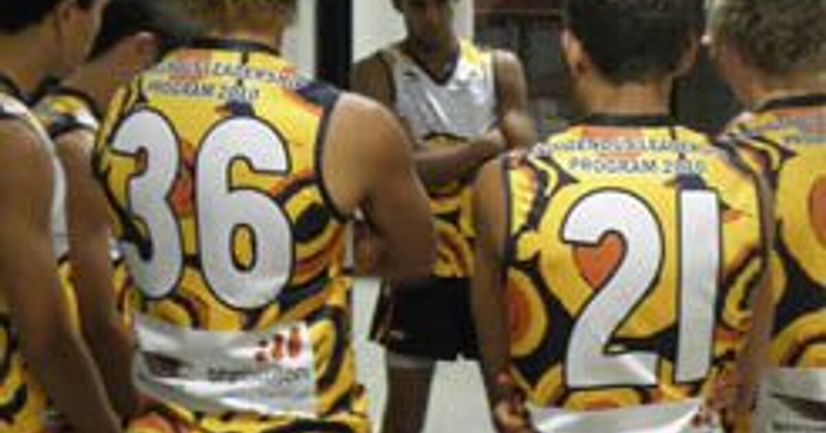 Troy Cook shares words of wisdom with young Indigenous talent