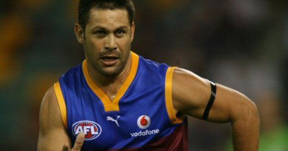 Chris Johnson retires