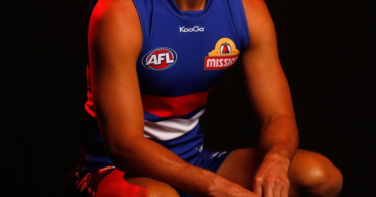 Griffen set to test injured back