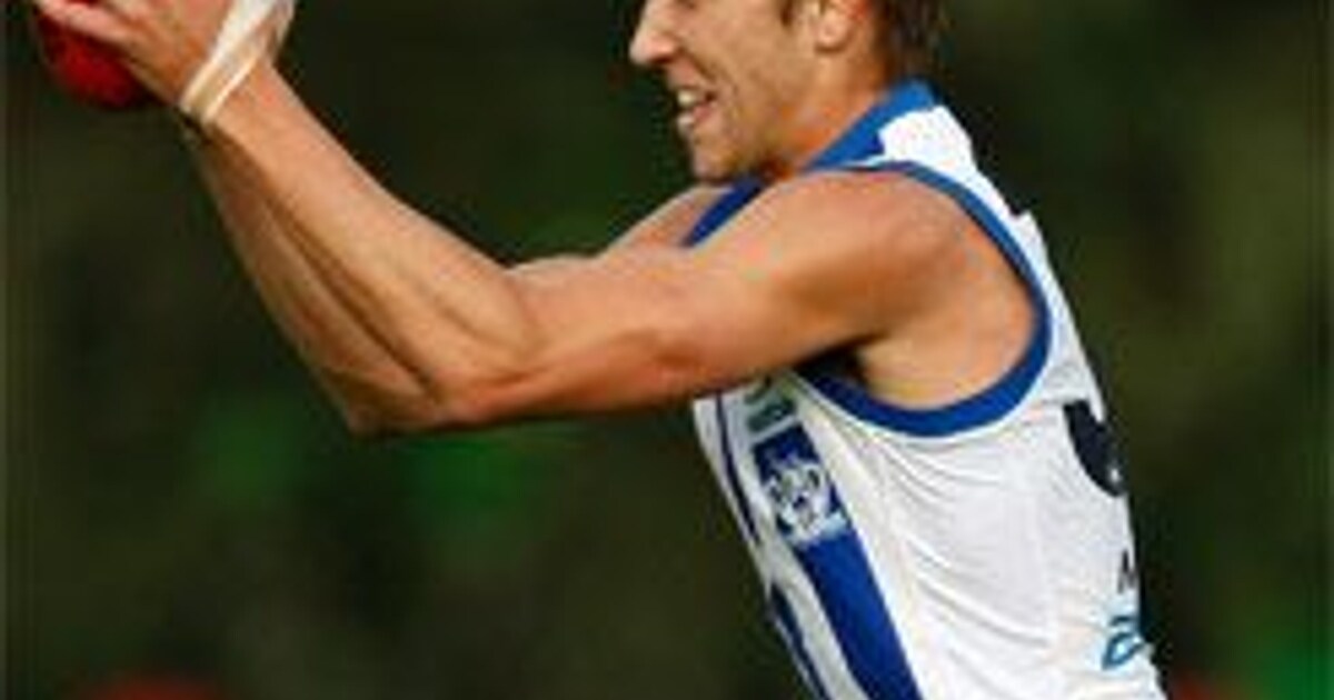 Macmillan primed for Port