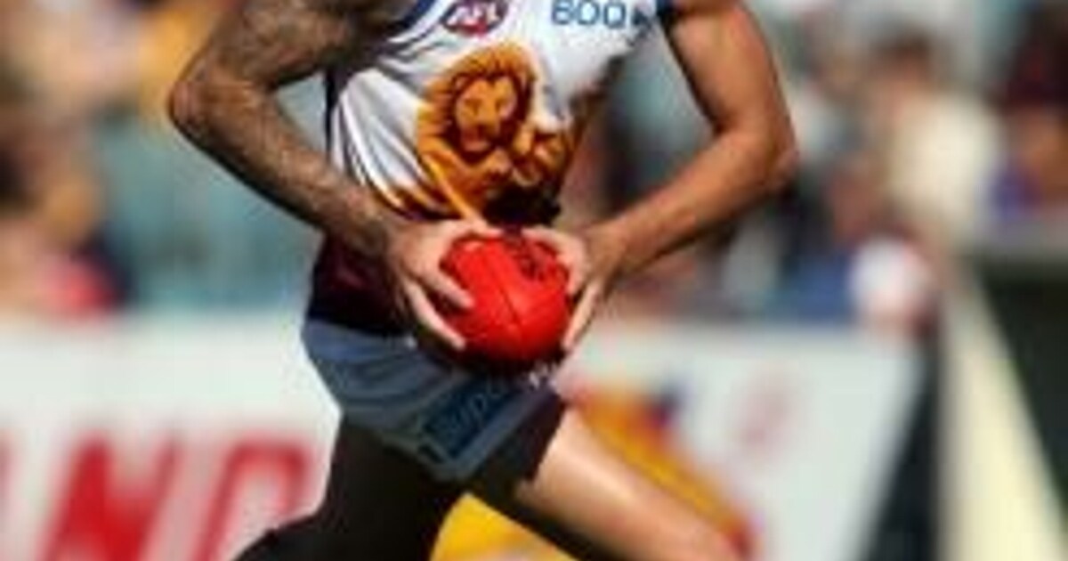 Voss confident out-of-contract Clark will stay