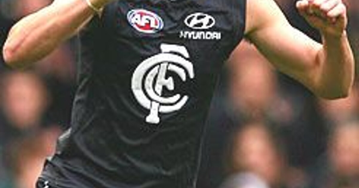 Kreuzer signs until 2012