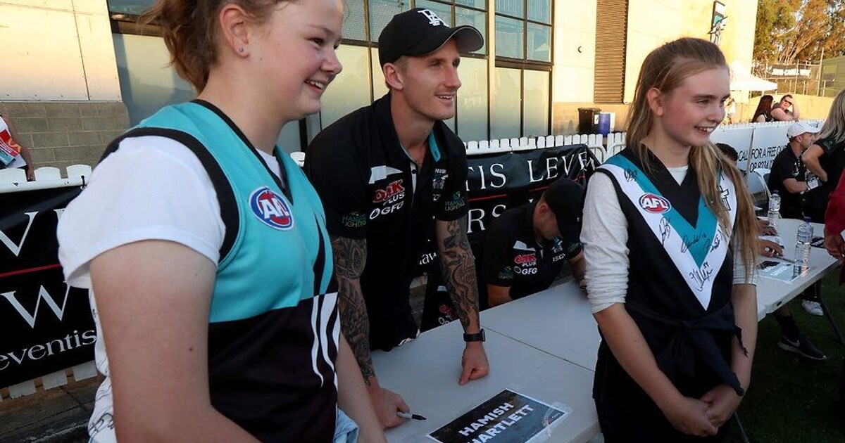 Returning Port defender scales back training after knee setback