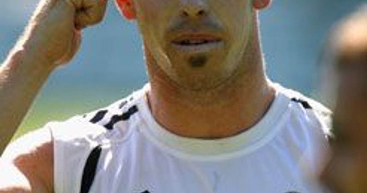 Maxwell smart on new league