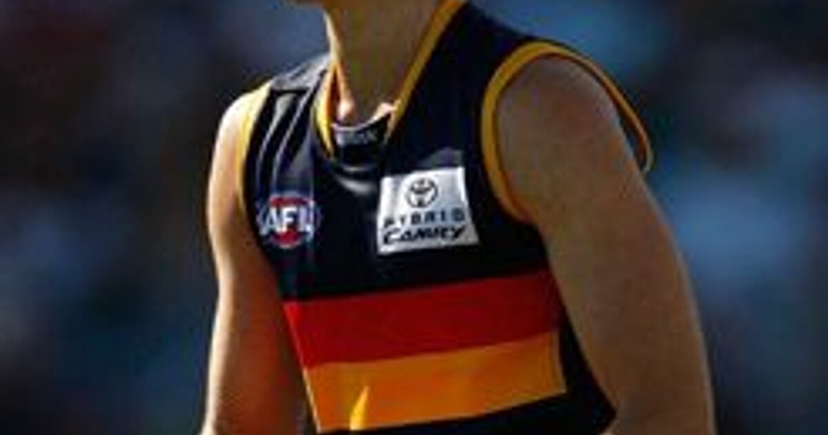 Crows undecided on Davis