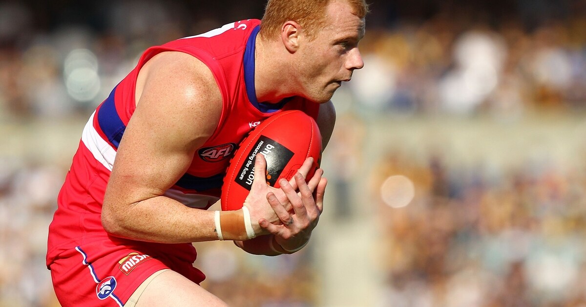 Clubs circle Bulldogs star Cooney