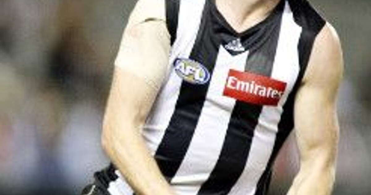 Maxwell back in Melbourne