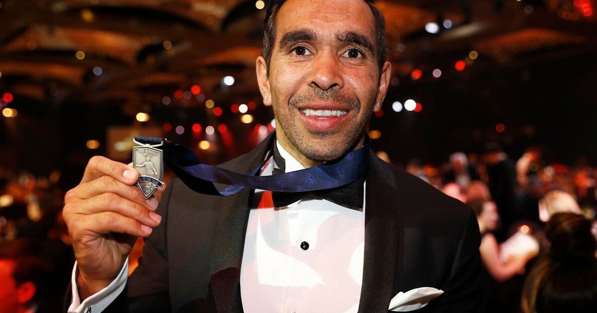 Four times a charm for Eddie, Ryan flies high for big award