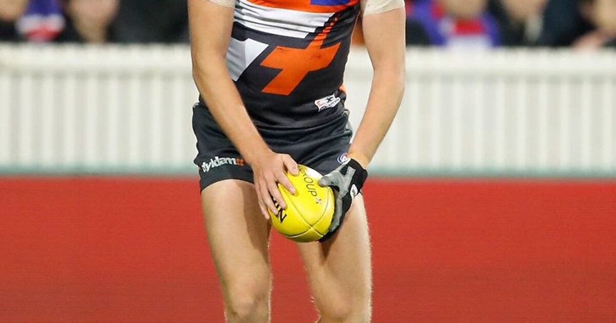 Giants lock in key defender for another two years
