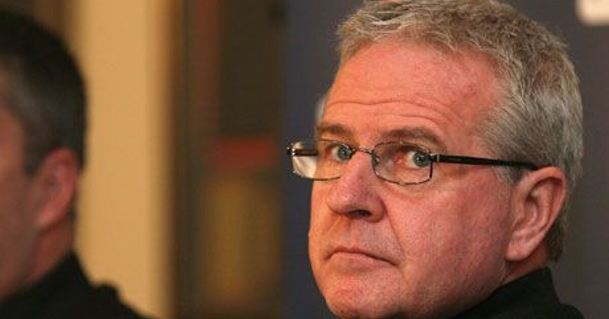 Melbourne CEO Steve Harris steps down