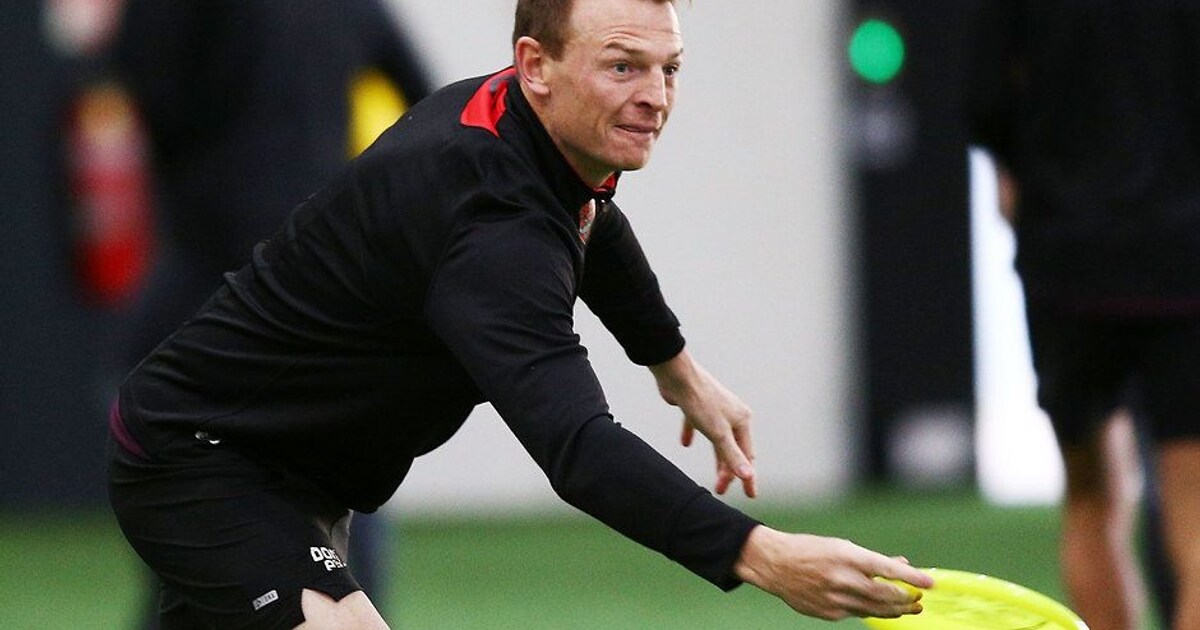 Knock me off my perch: Goddard's challenge to young Dons