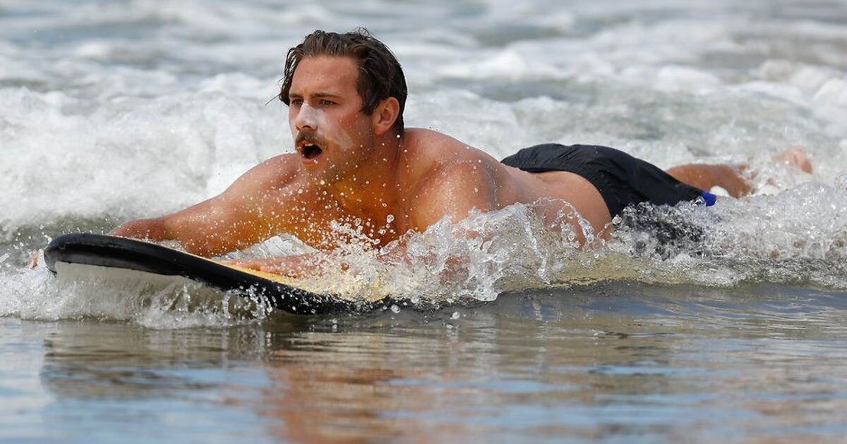 Dog Daniel stays contact free after shoulder reconstruction