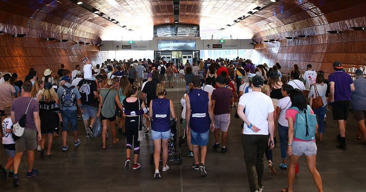 As it happened: Record crowd at Optus Stadium