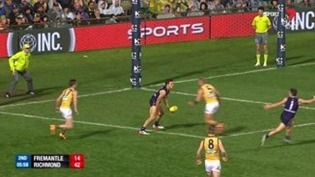 Freo defender Alex Pearce to miss season with broken leg