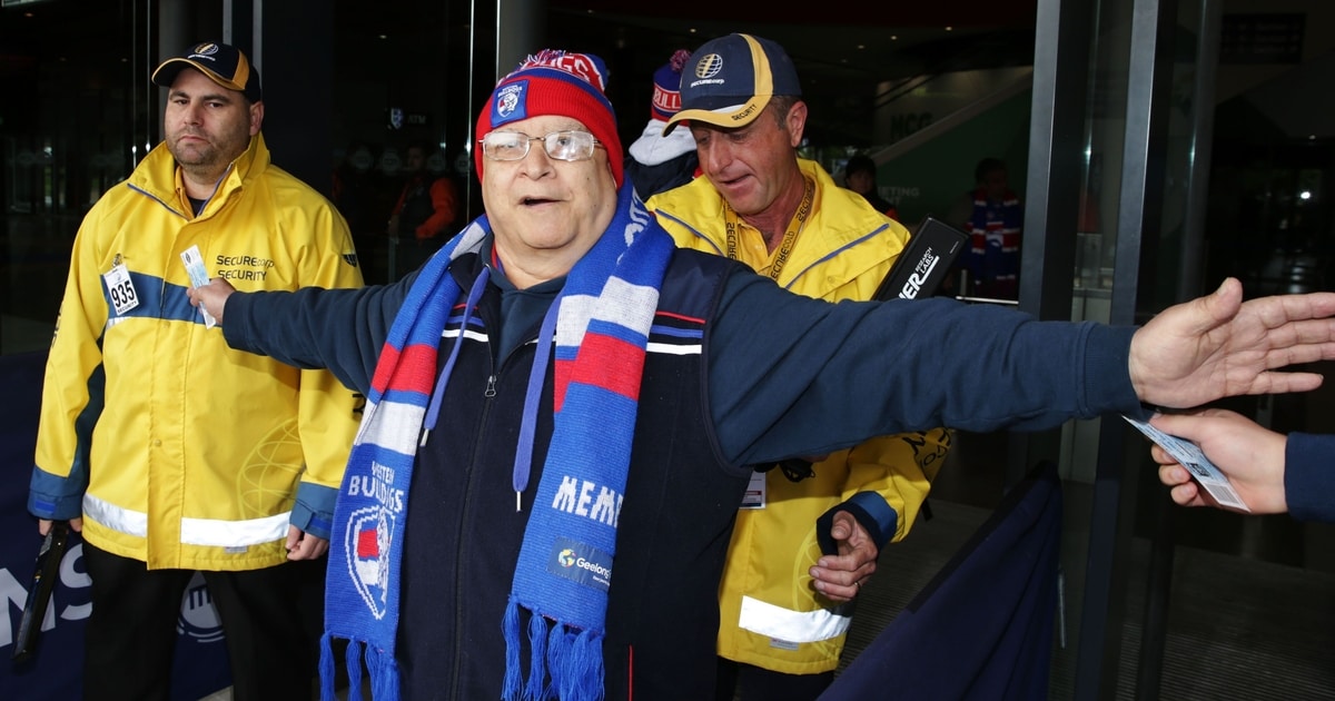 Review of MCG, Etihad Stadium security continues