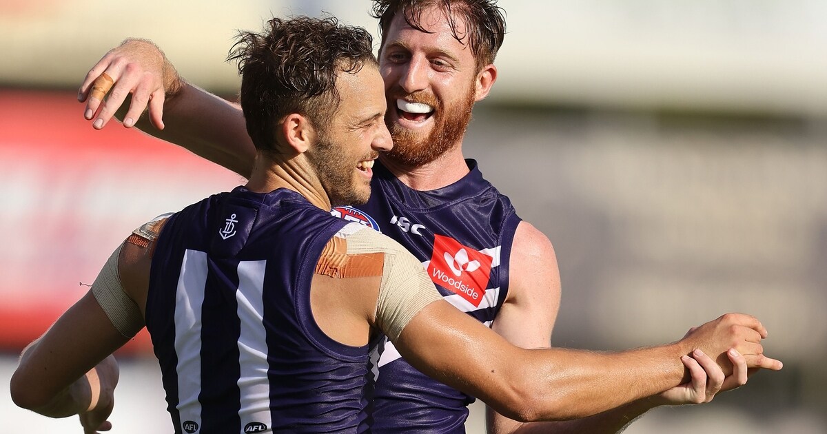New Dockers hand Longmuir first win over patchy Blues