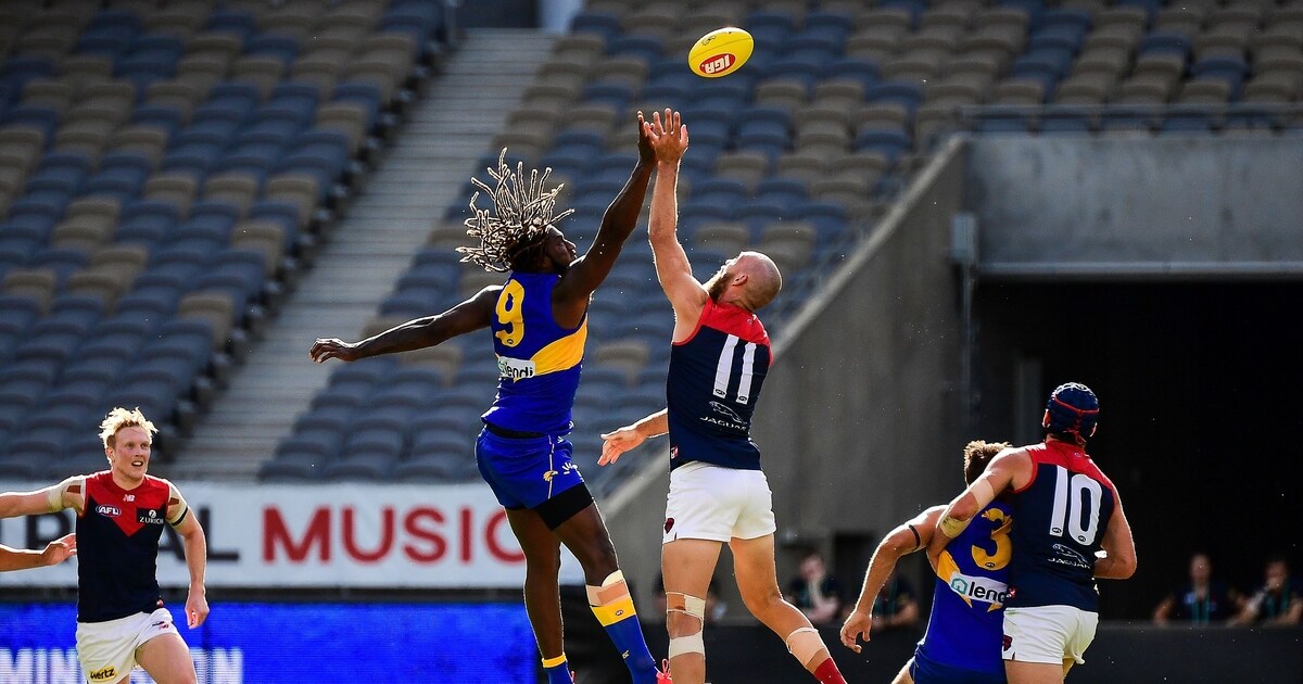 Death of a ruckman? Why clubs may abandon two big men in 2020