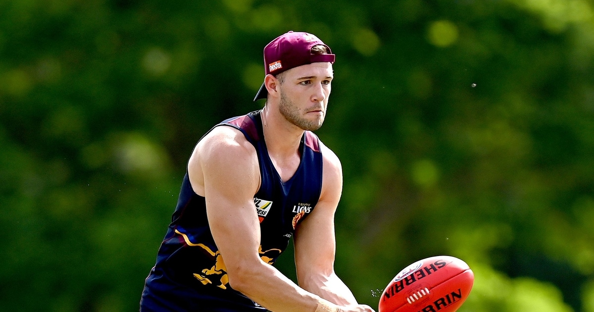 No more cake, WAY more running: Lion cub's epic transformation