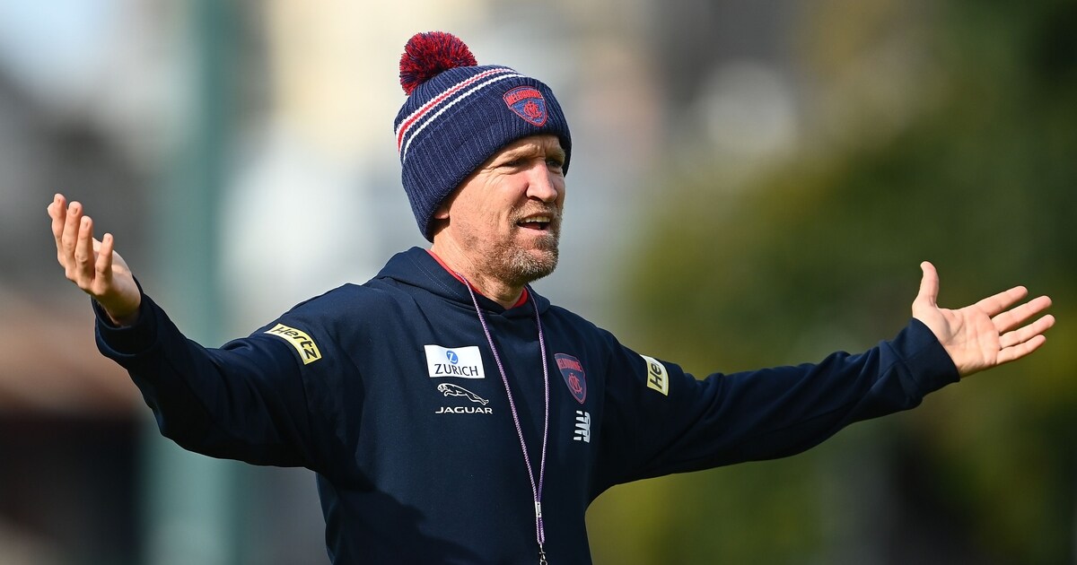 Melbourne's high performance boss Darren Burgess to join Adelaide Crows