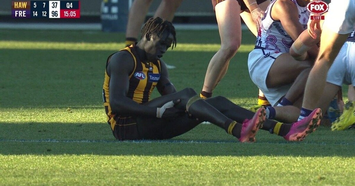 Exciting Hawk goes down in this awkward landing