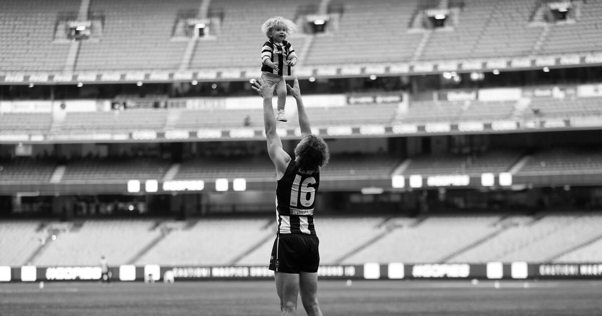 Collingwood Magpie Chris Mayne retires