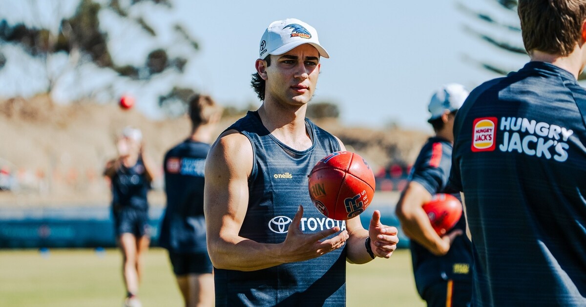 'Powerful' Crow Josh Rachele primed for R1 debut, Matthew Nicks flags ...
