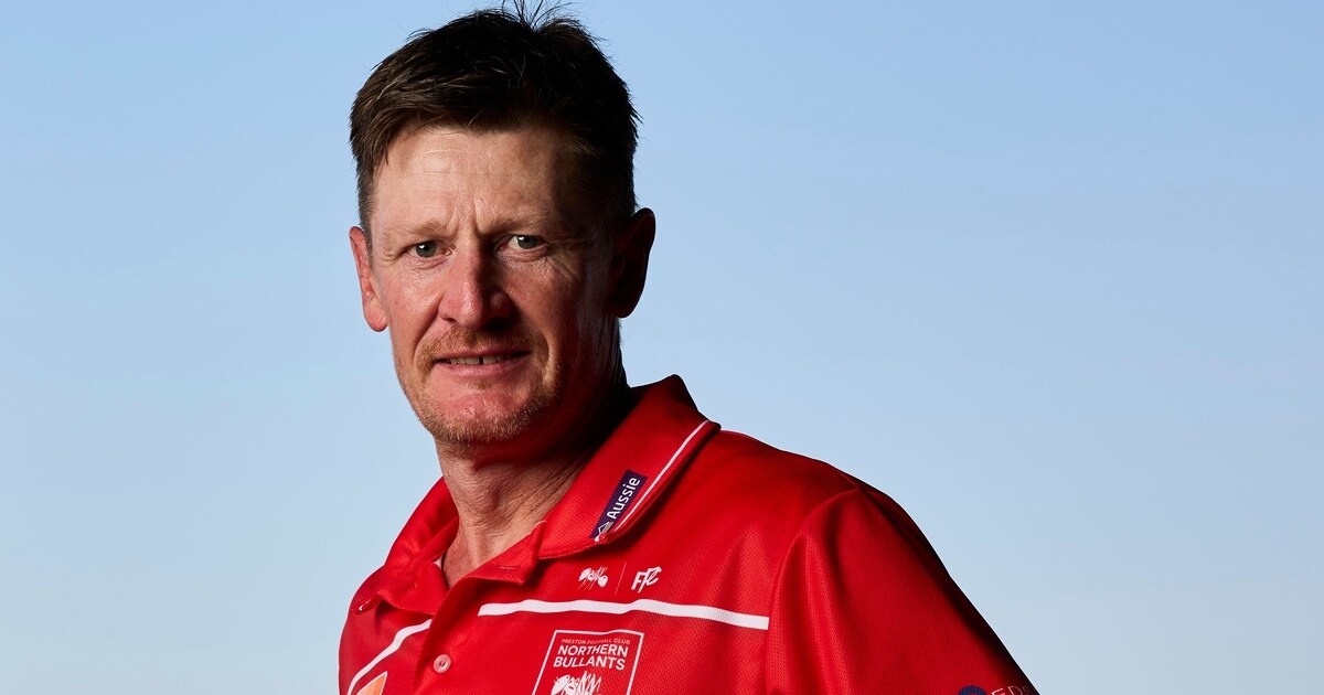 Giants add Crows great Ben Hart to coaching panel, in talks with Brett ...