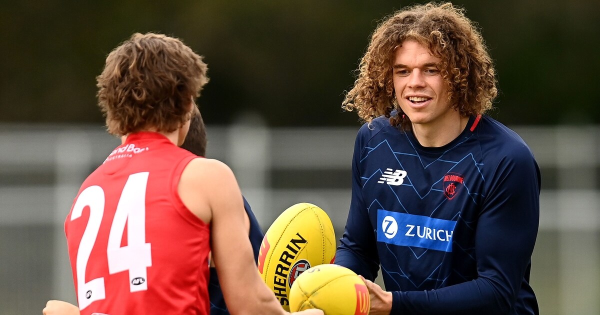 Star Demon Ben Brown forced into isolation, ruled out of Bombers clash