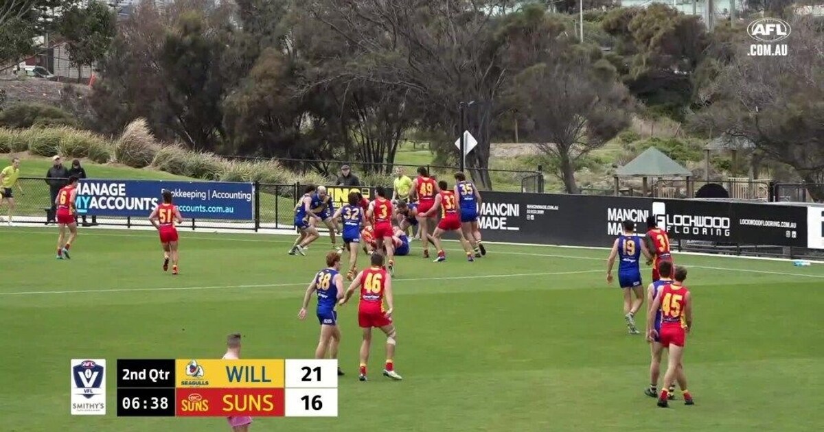 VFL Showreel, R7: Sam Flanders highlights