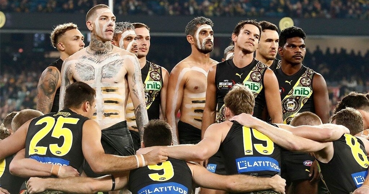 Stirring pre-game ceremony in Dreamtime at the 'G